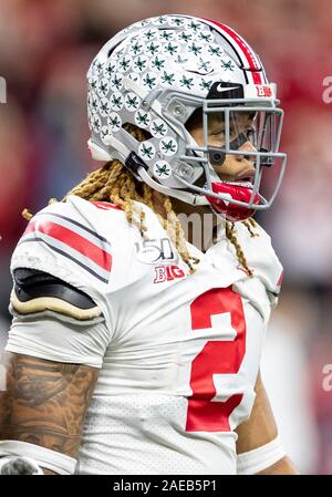 Ohio State defensive lineman Chase Young watches a drill at the NFL ...