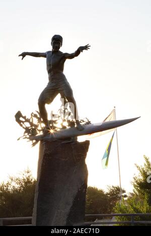 Pictures of the statue nicknamed the Cardiff Kook in Carlsbad ...