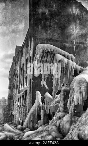 Frozen ruins of a building after a fire Stock Photo - Alamy