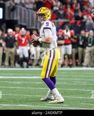 LSU quarterback Joe Burrow looks for an open receiver in the first half ...