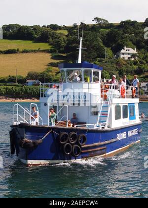 River Maid, the Kingsbridge Salcombe Ferry approaches the boarding ...