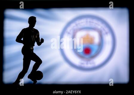 LONDON, ENGLAND - Manchester City Team shoot before kick offduring The ...