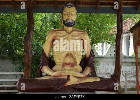 Mahigarjanaramaya Buddhist Temple and Kirama Ananda Himi Religious ...