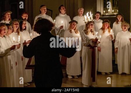 London Nordic Choir’s traditional Scandinavian ‘Sankta Lucia’ concert ...