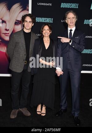 SUSANNA HOFFS & JAY ROACH ATTEND THE 'ALONG CAME POLLY' WORLD FILM ...