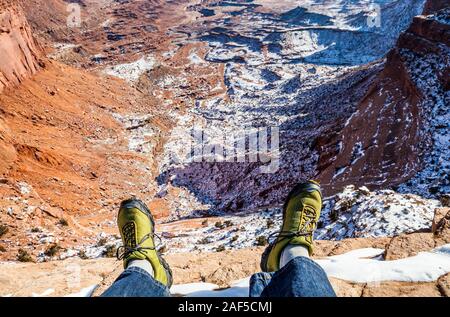 Feet on the edge of rock cliff Stock Photo: 58965170 - Alamy