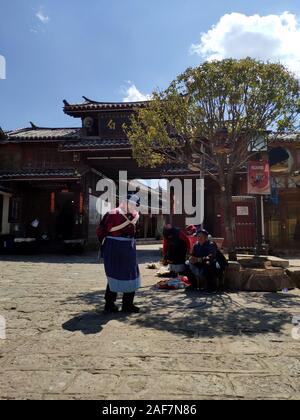 Baisha village, Lijiang Old Town, Yunnan - Traditional Architecture and ...