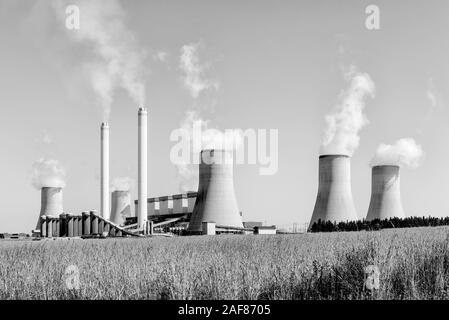 STANDERTON, SOUTH AFRICA - MAY 2, 2019: The Tutuka Power Station near ...