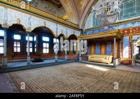 Topkapi palace. The harem. Islamic tilework Stock Photo - Alamy