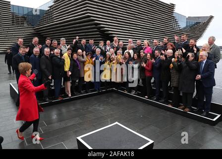 SNP???s newly elected MPs outside the V&A Museum in Dundee Stock Photo ...