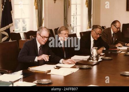 Jimmy Carter meets with members of his cabinet and staff at Camp David ...