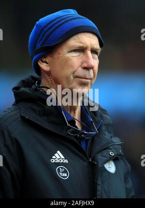 Birmingham City club doctor Dr. Kai Win Stock Photo - Alamy