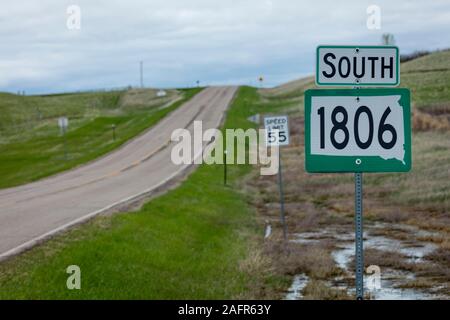 Fort Yates, North Dakota, USA. 7th Jan, 2017. A horse roams the land at ...