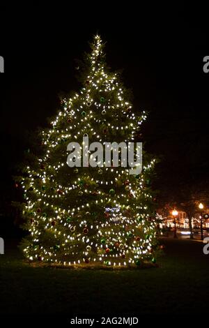 Community Christmas Tree, Worthington, Ohio Stock Photo - Alamy
