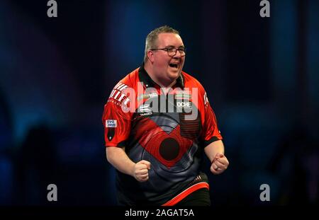 Stephen Bunting reacting during day twelve of the Cazoo World Darts ...