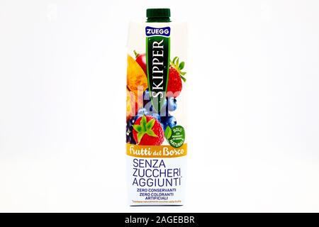 SKIPPER ZUEGG Fruit Juice. Tetra Pak packaging Stock Photo - Alamy