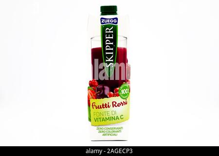 SKIPPER ZUEGG Fruit Juice. Tetra Pak packaging Stock Photo - Alamy