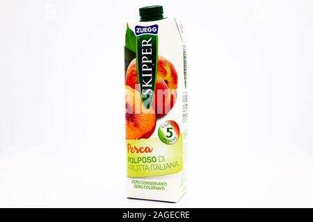 SKIPPER ZUEGG Fruit Juice. Tetra Pak packaging Stock Photo - Alamy