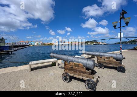 Punda Love Heart with love locks, by Carlos Blaaker Willemstad Curacao ...