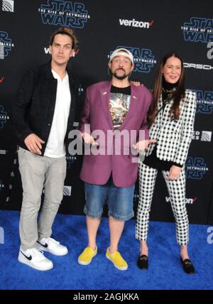 (L-R) Kevin Smith and Jennifer Schwalbach Smith at the JAY AND SILENT ...