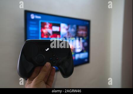 Steam Controller by Valve with its original box in its original state ...