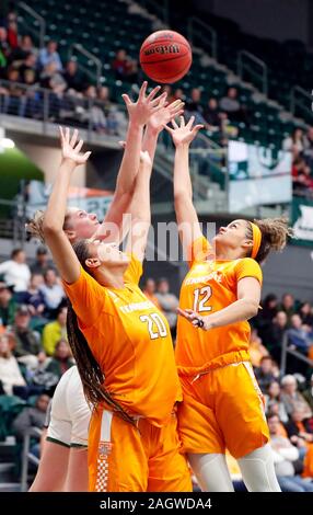 Tennessee center Tamari Key (20) reacts after scoring during the second ...