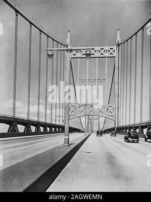 1930s New York City - Triborough Bridge, steel girders, Manhattan Stock ...