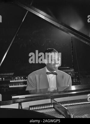 Billy Taylor, an American jazz pianist, and Bob Wyatt, a jazz musician ...