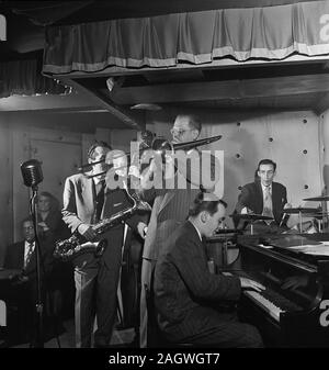 Jazz musicians Charlie Ventura, Curley Russell, Bill Harris, Ralph ...