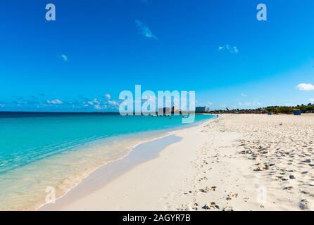 Eagle Beach - low rise hotels - Aruba Stock Photo - Alamy