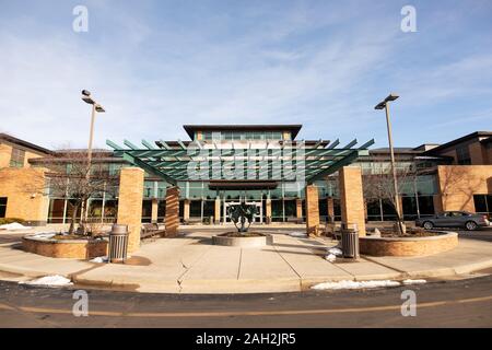 The front entrance of the Carmel Clay Public Library on 4th Avenue in ...