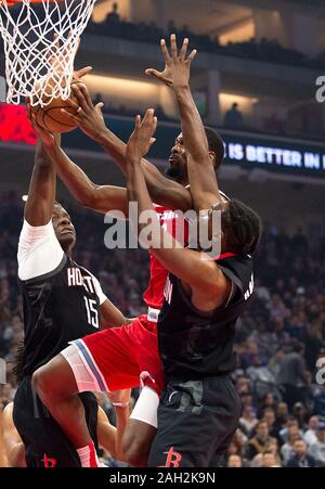 Houston Rockets forward Danuel House Jr. (4) in the second half of an ...