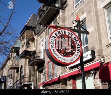Canada, Quebec, Montreal, St-Denis Street, cafe, restaurant, people ...