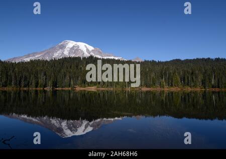 Mt. Rainier view from Reflection lake Stock Photo - Alamy