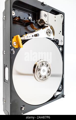 inner workings of a hard disc drive Stock Photo - Alamy