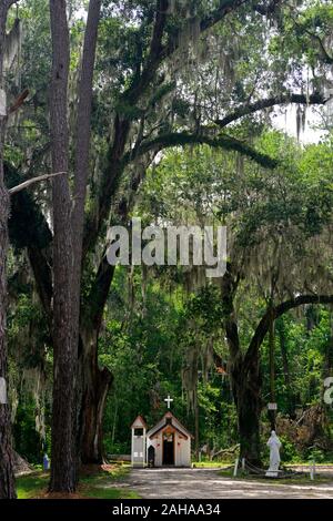 smallest church in america,christ's chapel in memory park,non ...