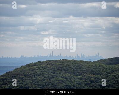 Perkins Tower, Bear Mountain State Park, New York Stock Photo - Alamy