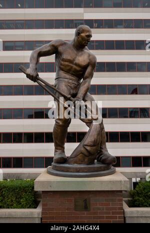 Wisconsin US state flag with statue of lady justice and judicial scales ...