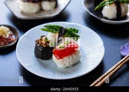Vegan sushi with tomato, mushroom and asparagus Stock Photo - Alamy