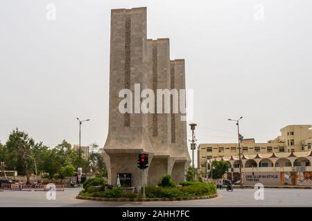 Karachi Teen Talwar Three Swords Monument Ring Road at Khayaban e Iqbal ...