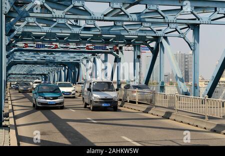 Haimen vertical lift bridge over the Haihe river in Tianjin's eastern ...