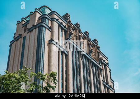 The Art Deco style Parkview Square building sits juxtaposed against ...