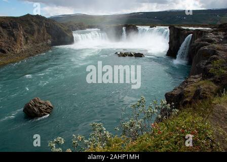 Godafoss Wasserfall - Island Stock Photo - Alamy