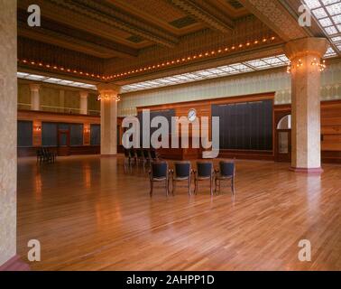 The reconstruction of the Chicago Stock Exchange Trading Room, Art ...
