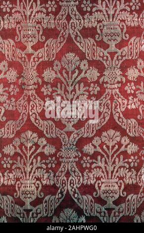 Panel. 1501–1600. Italy. Silk, damask weave Stock Photo - Alamy