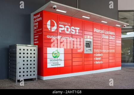 Australia Post parcel lockers in front of a Woolworths supermarket in ...