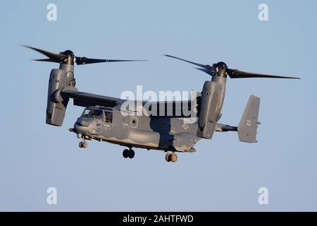 USAF Special Operations Command CV-22B Osprey landing back at RAF ...