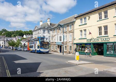 okehampton high street town centre shops devon england uk gb Stock ...