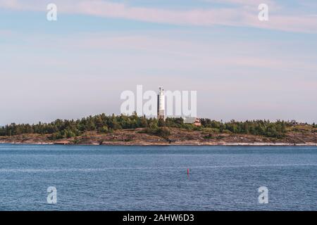 Lighthouse on the small island Rönnskär outside Porkkala of Finland on ...