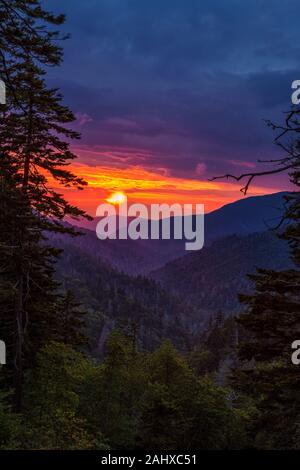 Sunset over thhe Morton Overlook in the Great Smoky Mountain National ...